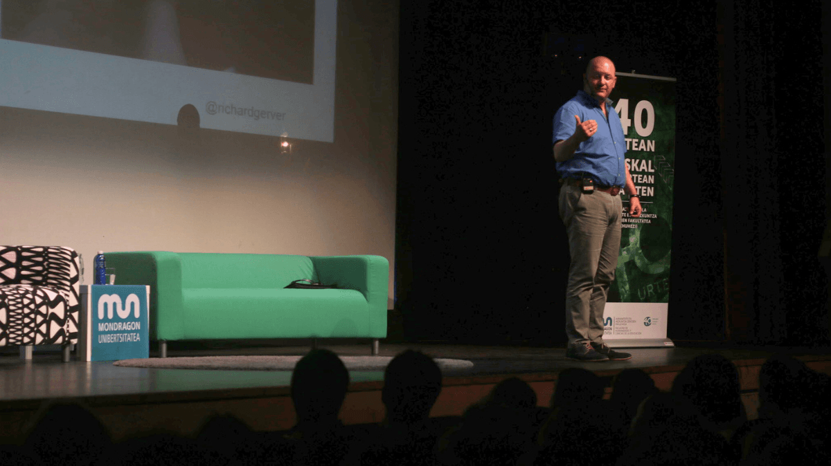 Education Speaker | Richard Gerver